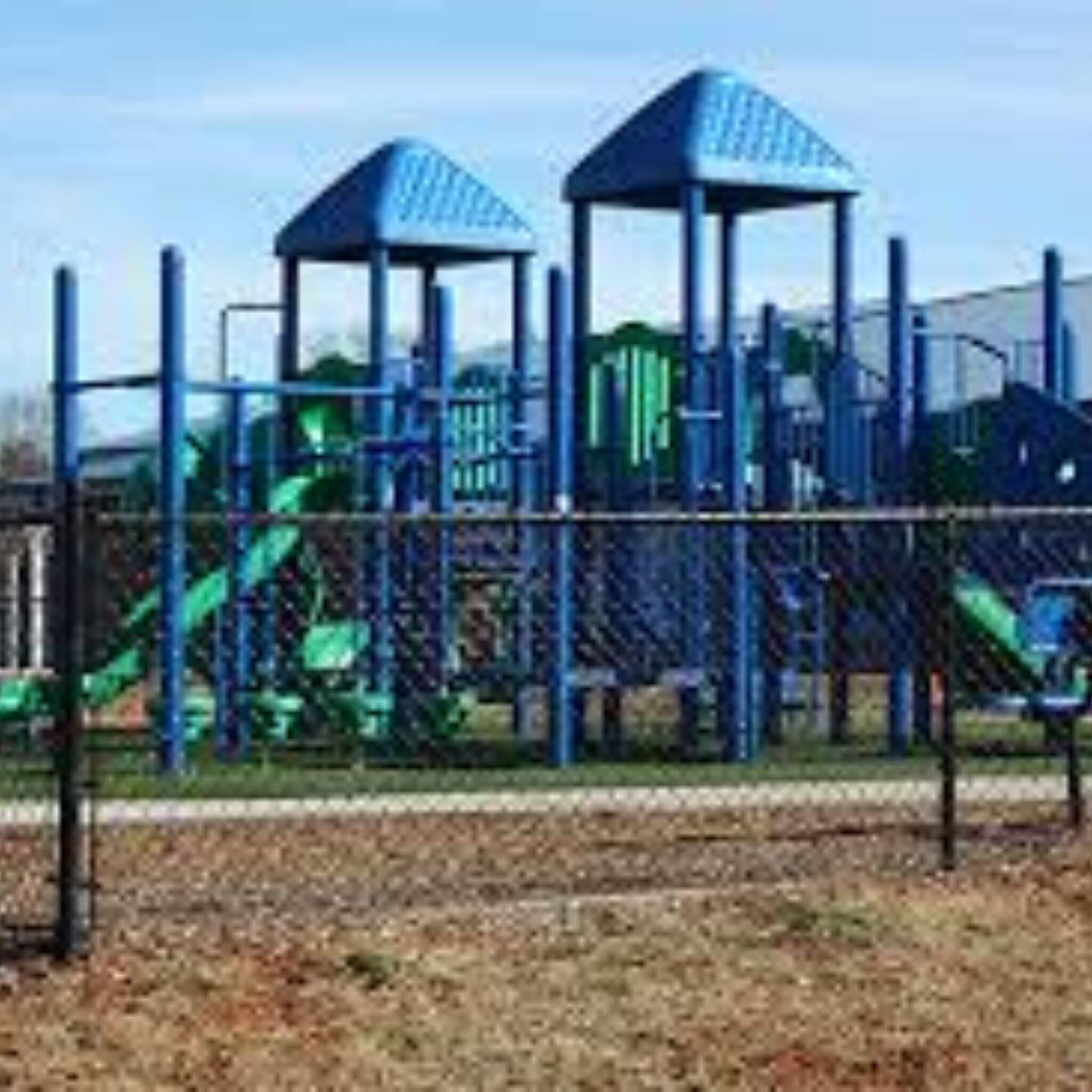 Chain Link Fencing Manufacturer in Bangalore & Karnatak